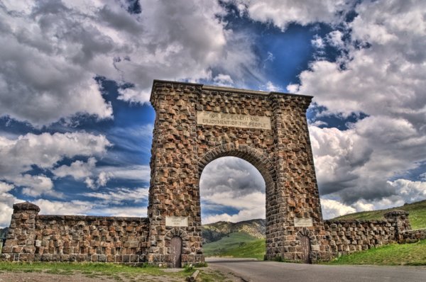 Nature & Travel Photo of the Day, Roosevelt Arch - Yellowstone - 5/19 ...